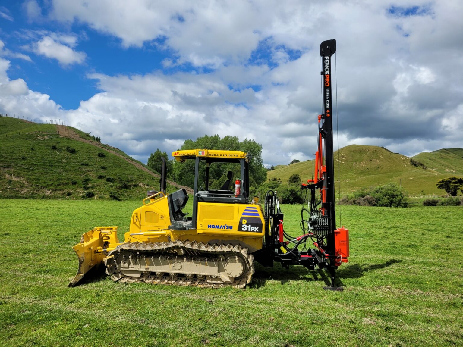Bulldozer Post Driver Mounting Kit - Kyne Equipment