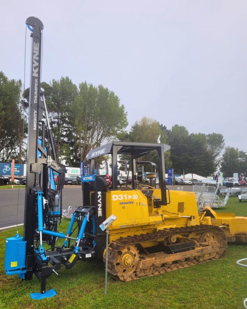 Bulldozer Post Driver Mounting Kit - Kyne Equipment